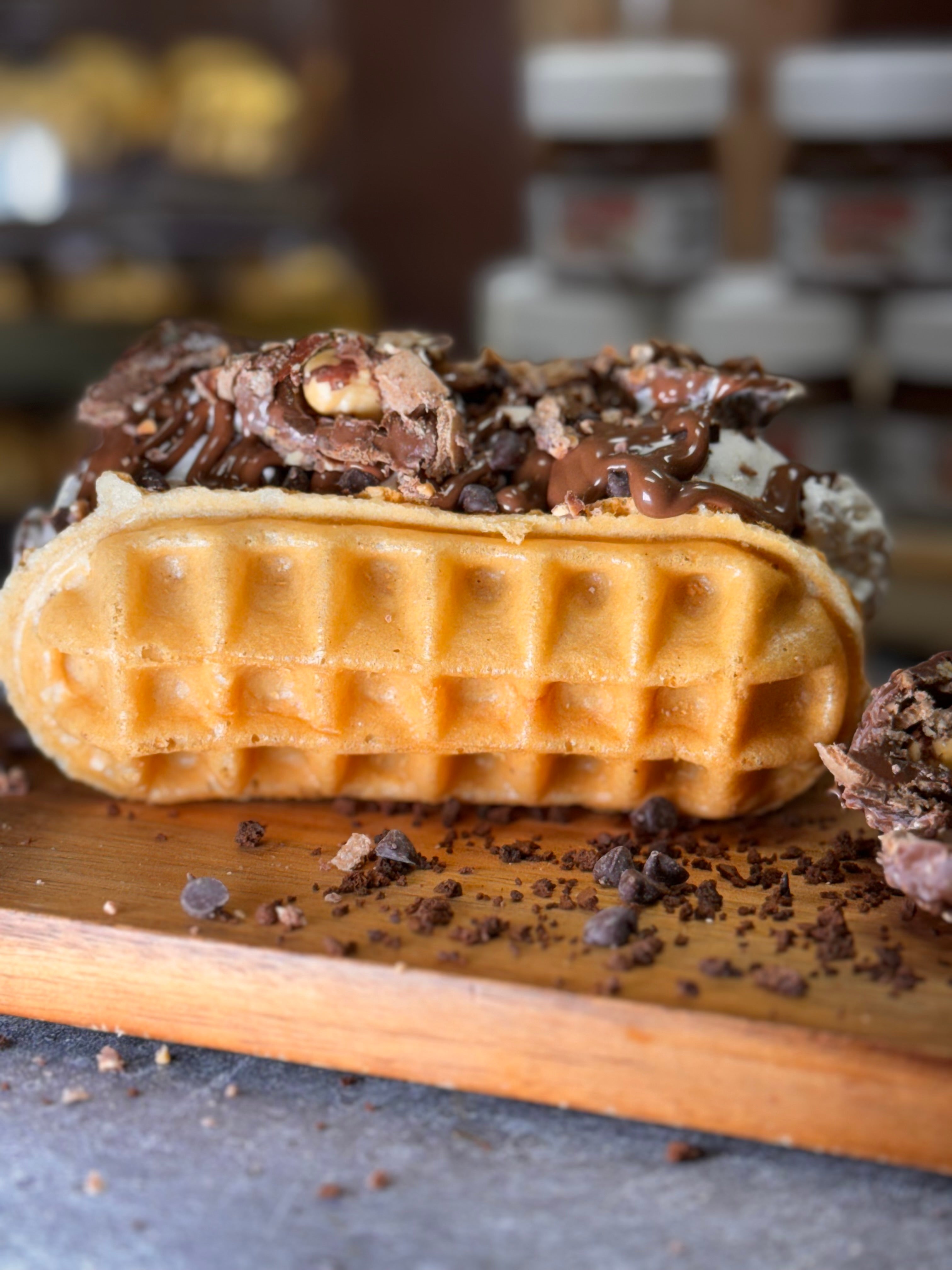 Ferrero Rocher Nutella Waffle Sundae | C O N E Y W A F F L E