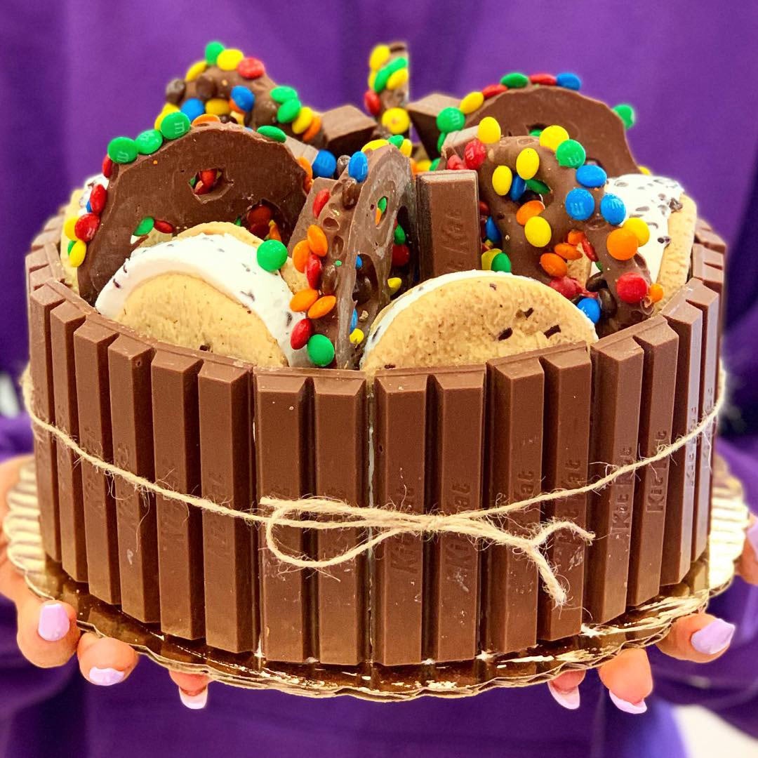 kitkat cake ideas